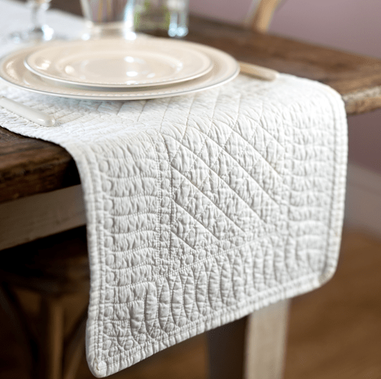 Mary Berry Signature Ivory Cotton Table Runner – SAK Home